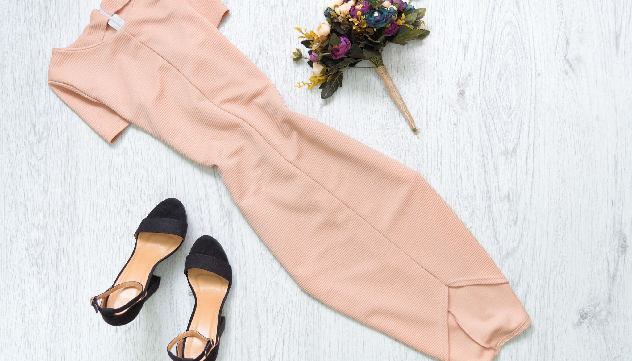 Quelles Chaussures avec Robe Midi ? Conseils Mode