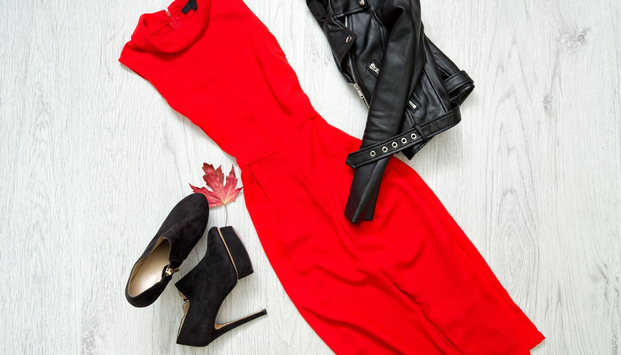 Quelles Chaussures avec Robe Rouge ? 6 Couleurs Idéales