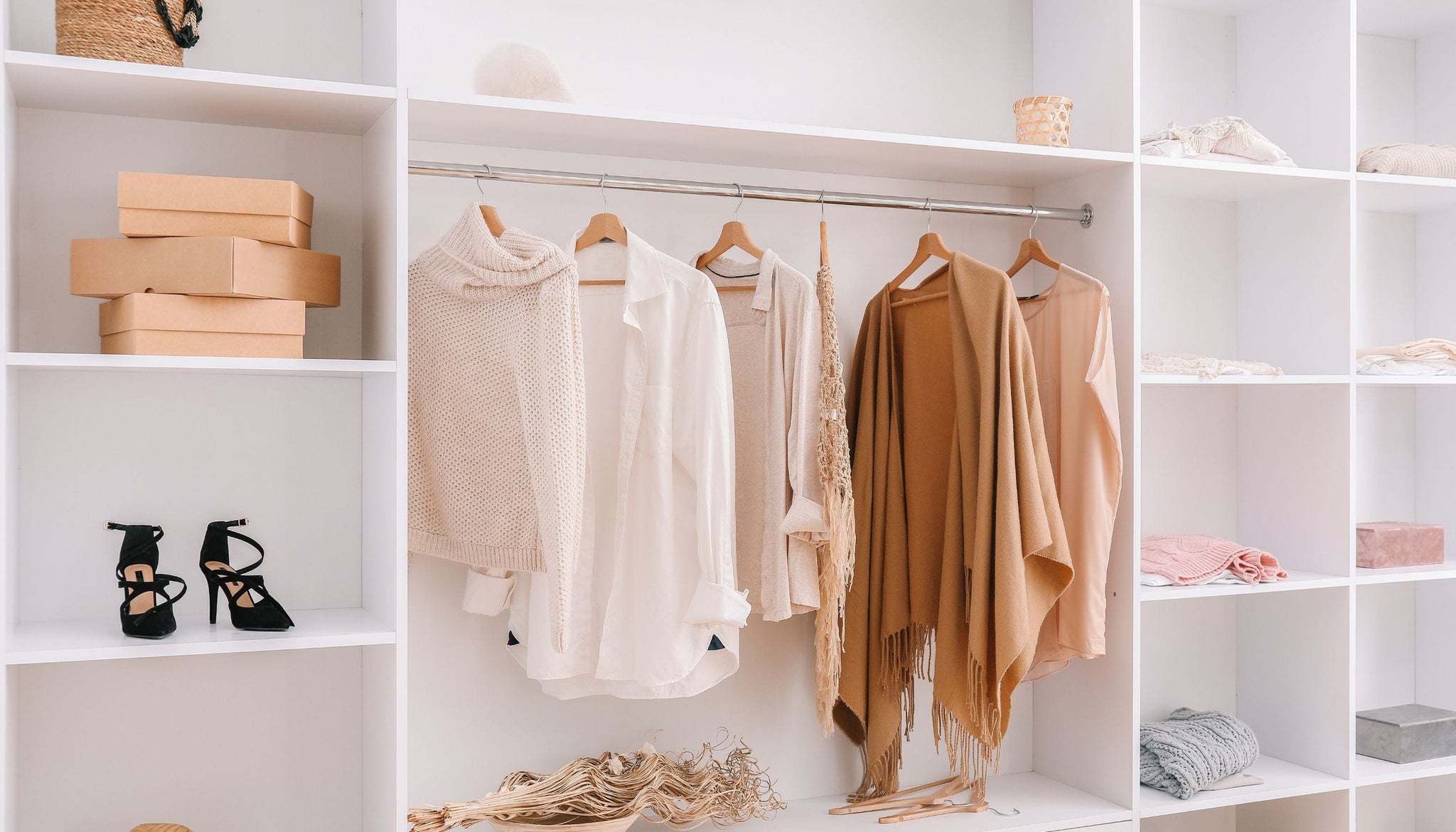 Quel Gilet avec Robe Courte ? Styles et Conseils Mode