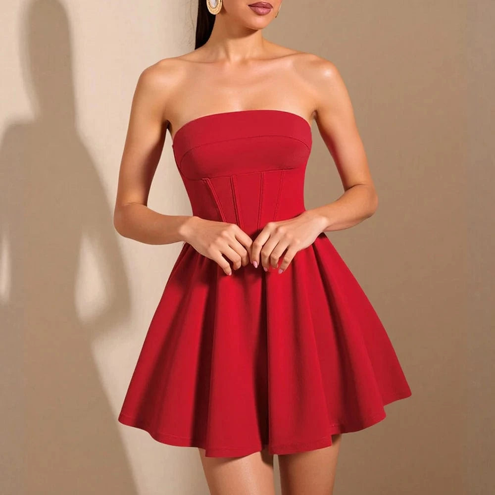 Robe bustier rouge évasée avec corset