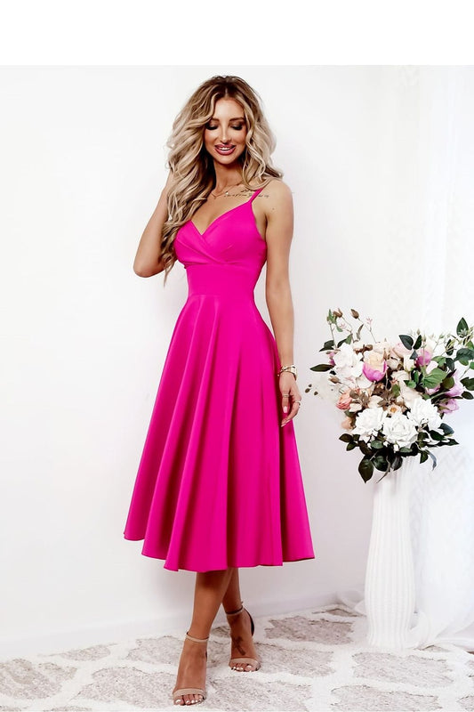 Robe de Soirée Chic 🌟 Élégance et Glamour Inégalés
